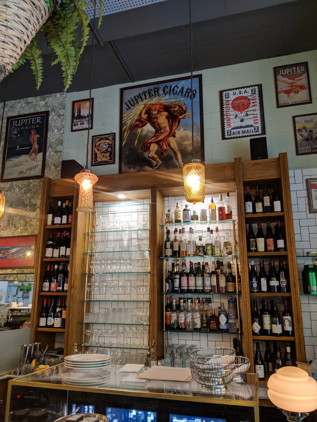 Hey, Hey, Hey Jupiter Brasserie Francaise~!