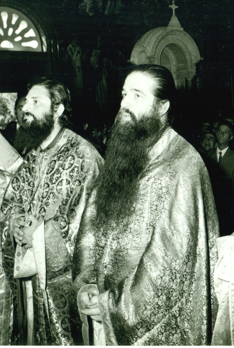 Μητροπολίτης Καλαβρύτων και Αιγιαλείας Αμβρόσιος: ΤΡΙΑΝΤΑ ΤΕΣΣΕΡΑ (34 ...