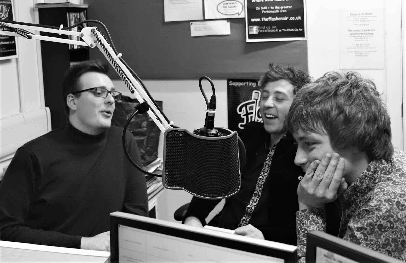 Where Real Music LIVEs!: Number 9 In the Studio.. Yes we don't want no ...