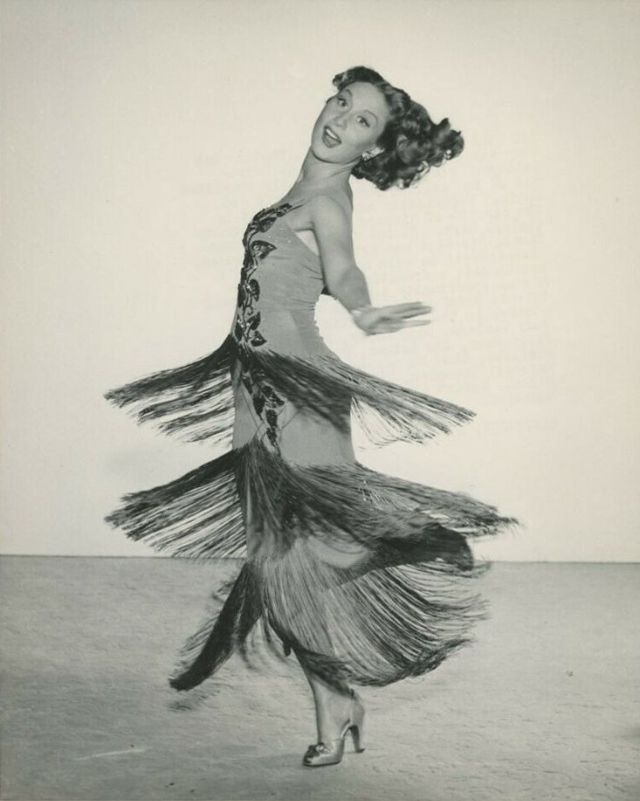 30 Vintage Portrait Photos of Betty Garrett in the 1940s and ’50s ...