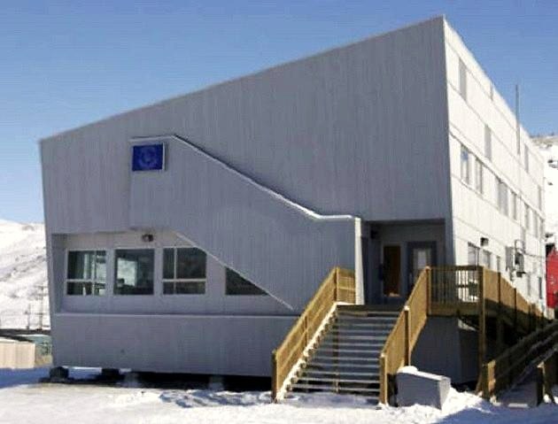 Ultima Thule: Salluit (Sugluk), a sub-arctic inuit village at ...