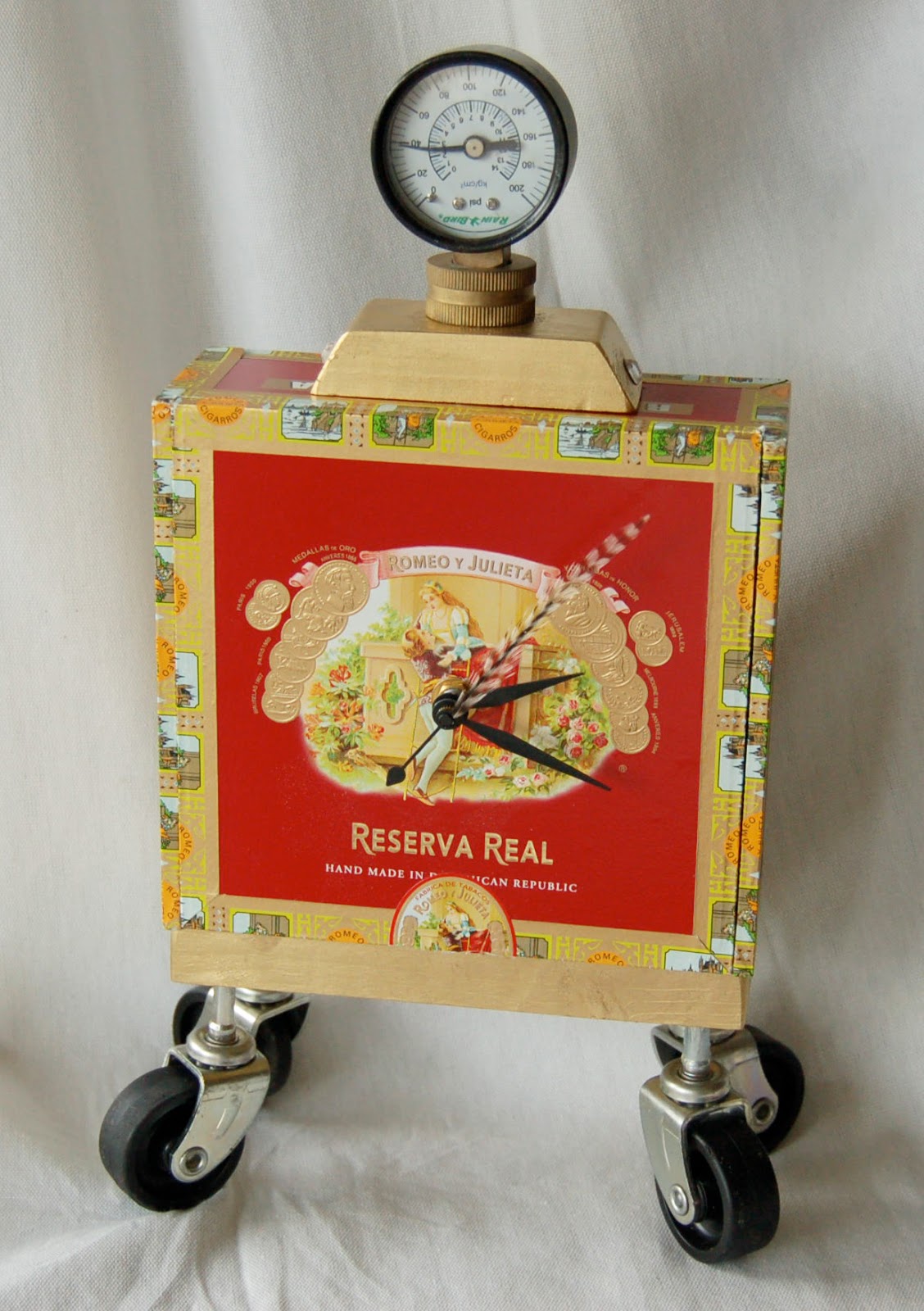 Carolbilt Art: Whimsical Clocks