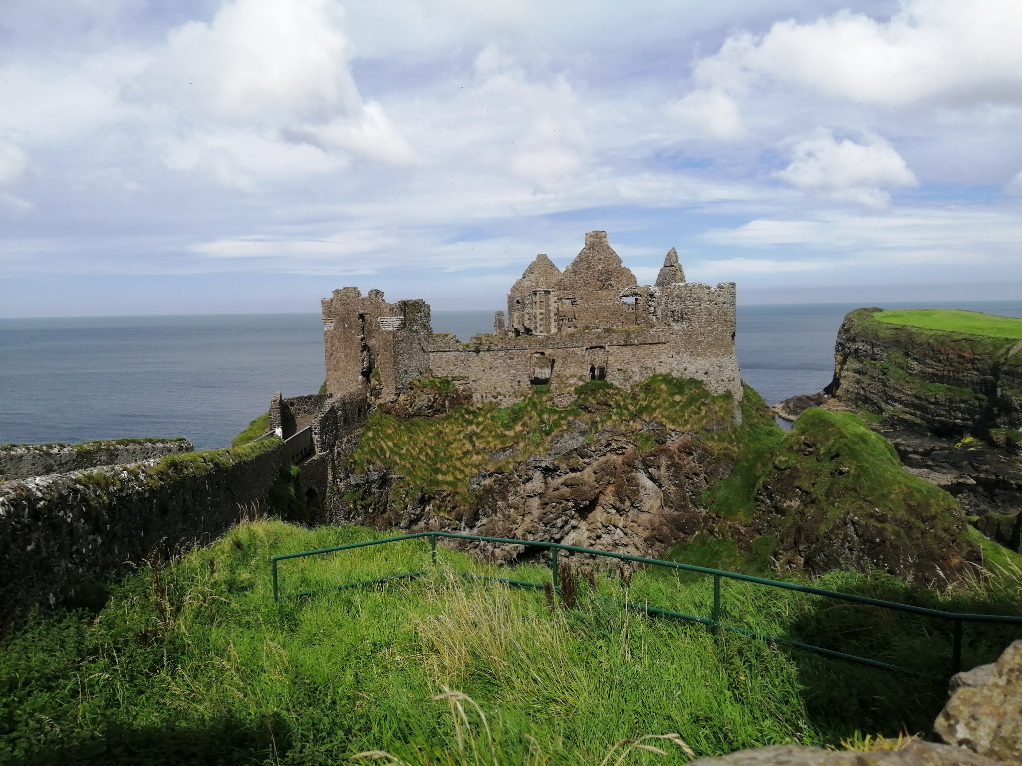Sam's Ramblings : Dunluce Castle - Romanticism, Legend, History and ...