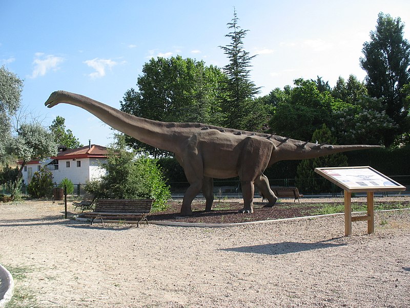 Equatorial Minnesota: Your Friends The Titanosaurs, part 15 ...