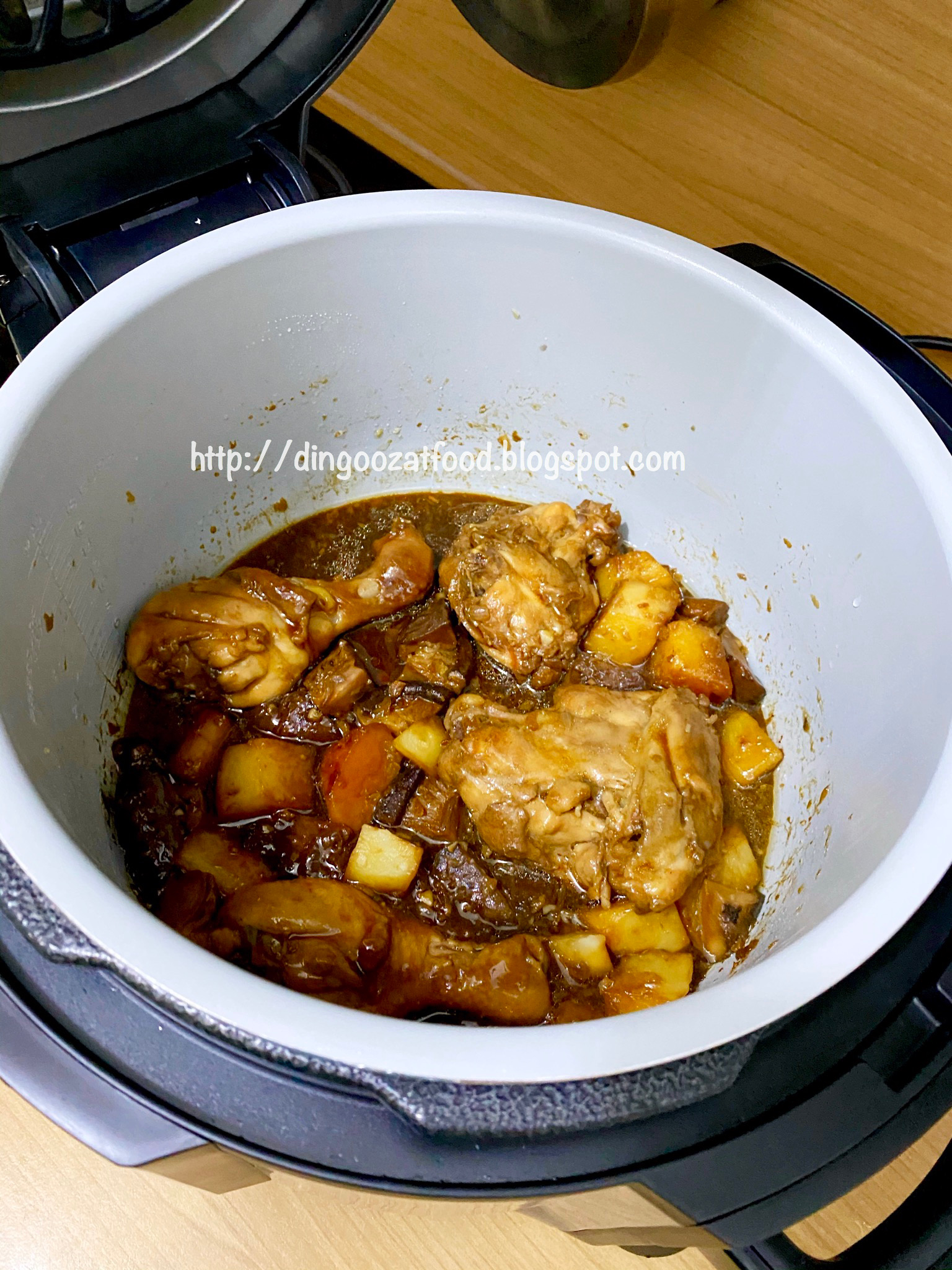 Miki's Food Archives : Pressure Cooker Ayam Pongteh/ Nyonya Chicken ...