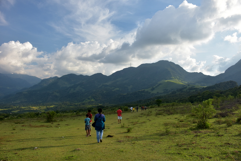 Images of Sri Lanka on blogspot.com: Coming back from 'Lokanthaya ...