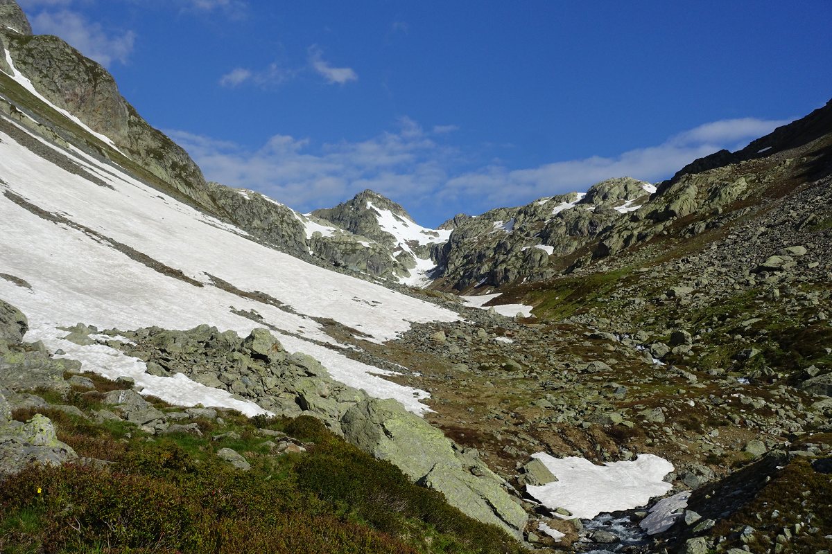 Sur les chemins d'une Terre ronde: La cime du Sambuis (2734)