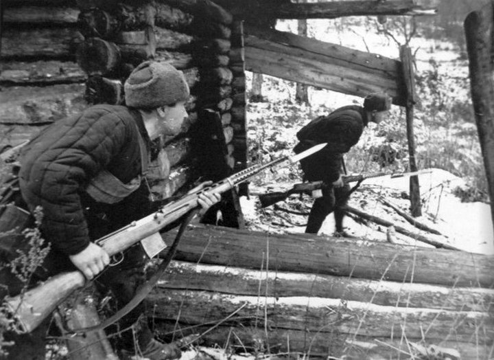 Armour force / Panssaroitu voima : Partisan attacks 1941 - 1944 ...