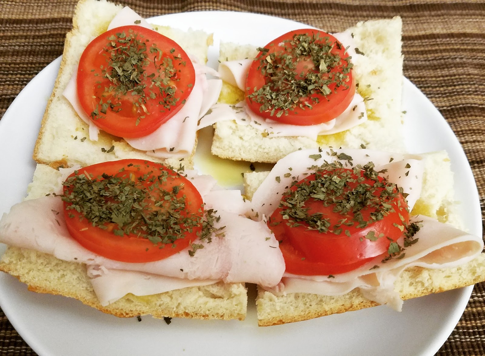 Aperitivo o Merienda:Pan Baguette o Frances con Jamon, Aceite de oliva ...