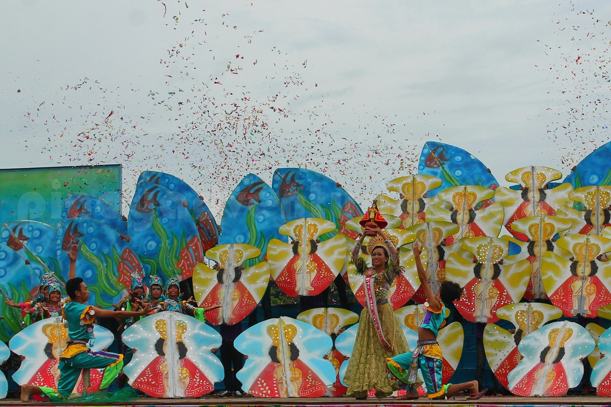 Pinoy Festivals: Pintados-Kasadyaan Festival 2013 in Tacloban City ...
