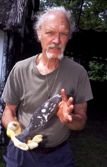 FLINTKNAPPING HALL OF FAME: ERRETT CALLAHAN, HALL OF FAME FLINTKNAPPER # 7