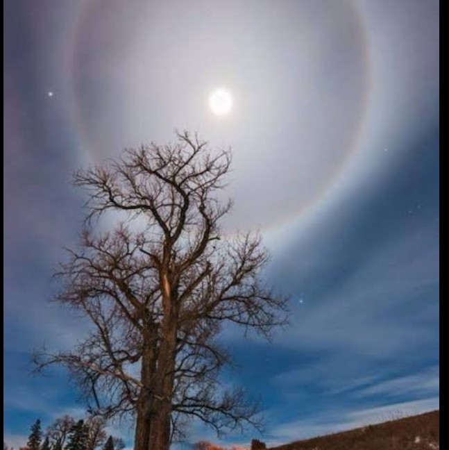 Moonring or Haloring: when and why?