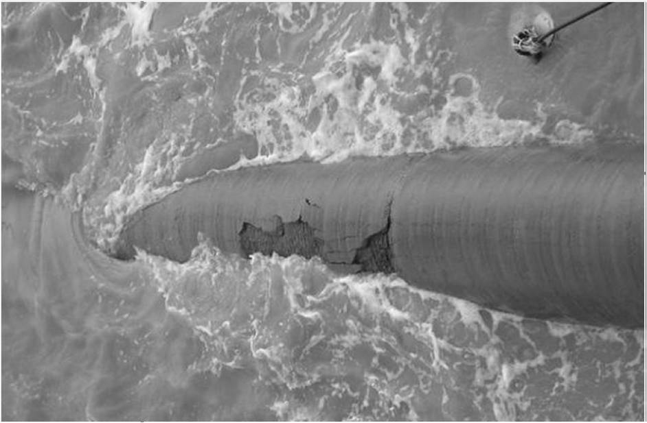 Crack on Offshore Pipeline - FéeFilleFée