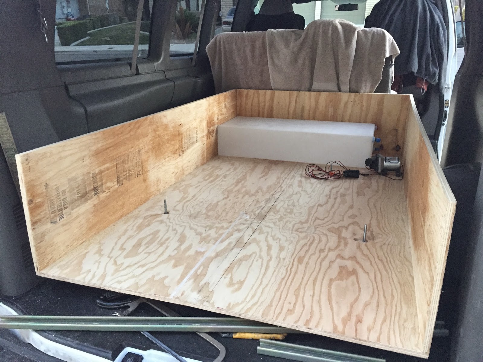 TOPONAUTIC Outdoor News-Events-Recipes: DIY Chevy Van Slide out Storage ...