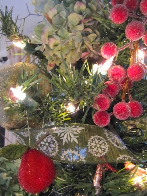 Sew Many Ways...: Re-Use Decorations…Sugared Fruit Hydrangea Christmas Tree