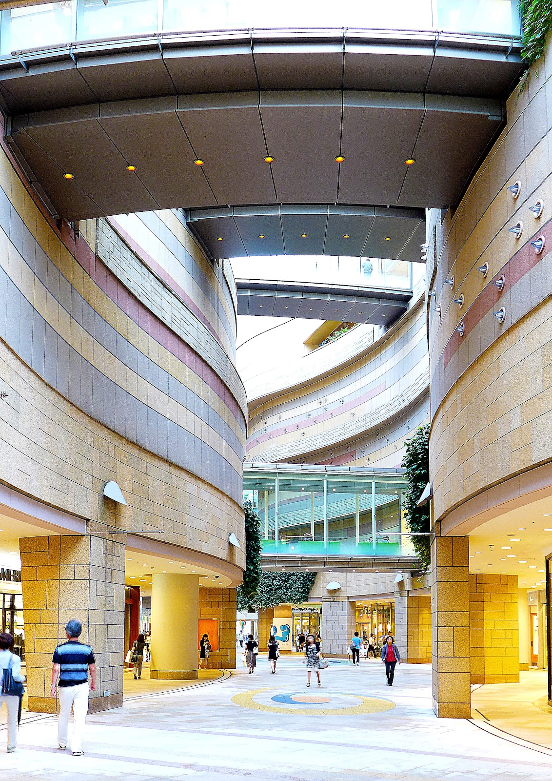 寬宅講堂 W.I.I. FM.: WOW!@stepped park