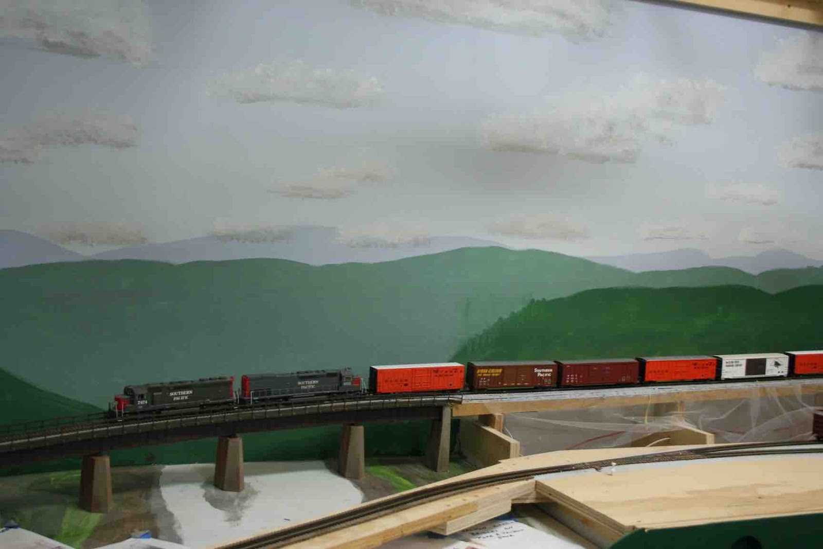 Southern Pacific Cascade Line: THE RAILROAD AT YEAR FIVE