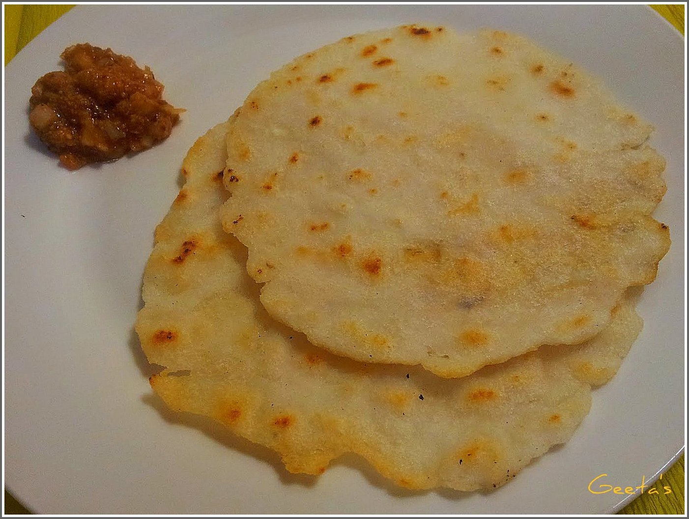 veggie delights: Rice flour Roti / Biyyapu rotti