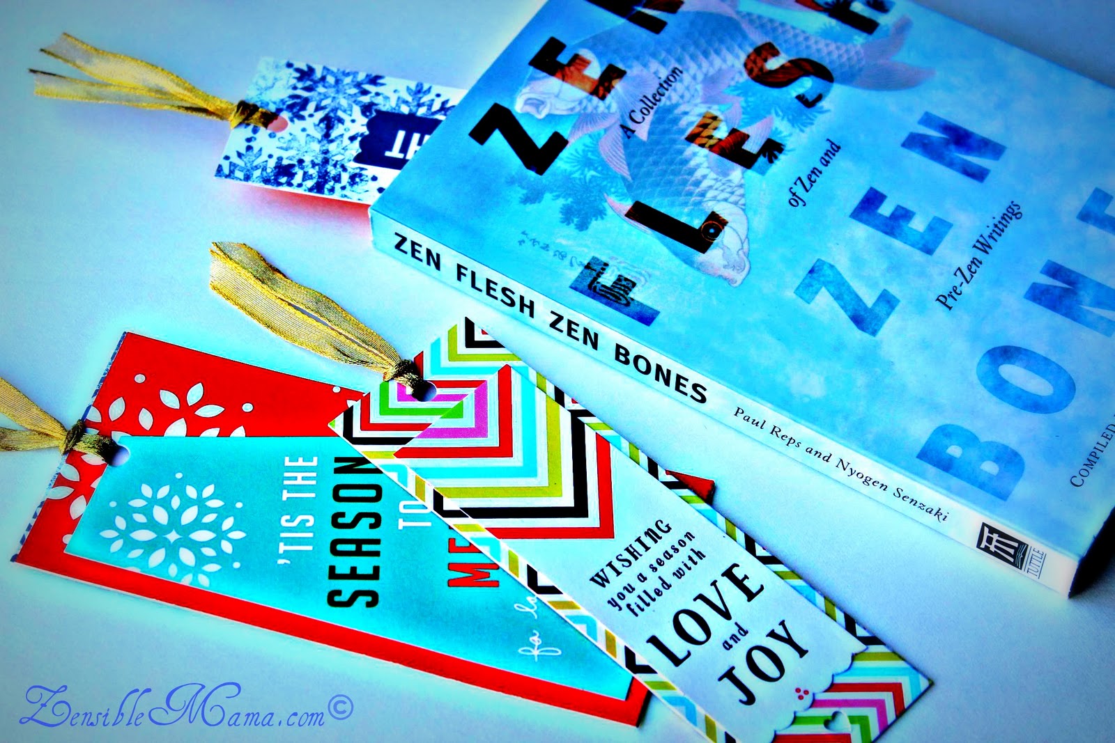 Zensible Mama: DIY: Bookmarks From Repurposed Christmas Cards