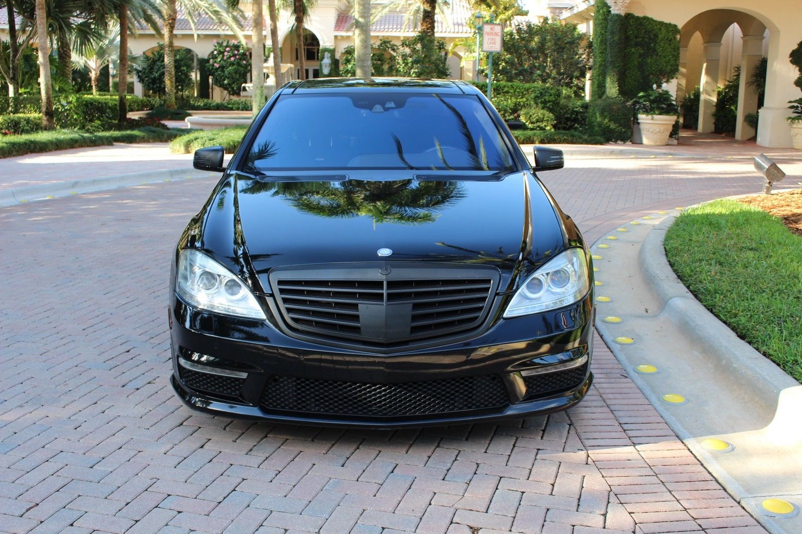 2010 Mercedes-Benz W221 S63 AMG on R22 Wheels | BENZTUNING