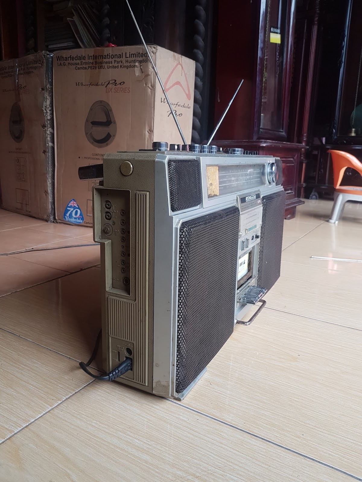 antiQue Bekasi: radio boombox tape jadul rising tape rising nelson 20 20