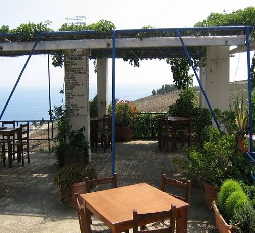 ΚΟΜΙΤΑΔΕΣ ΣΦΑΚΙΑ ΧΑΝΙΑ ΚΡΗΤΗΣ: Ταβερνα και τα Ενοικιαζόμενα Δωμάτια ...