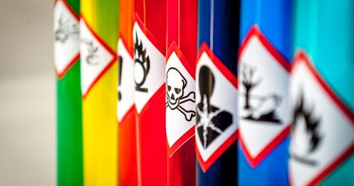 ¿QUE SON LOS SOLIDOS INFLAMABLES?