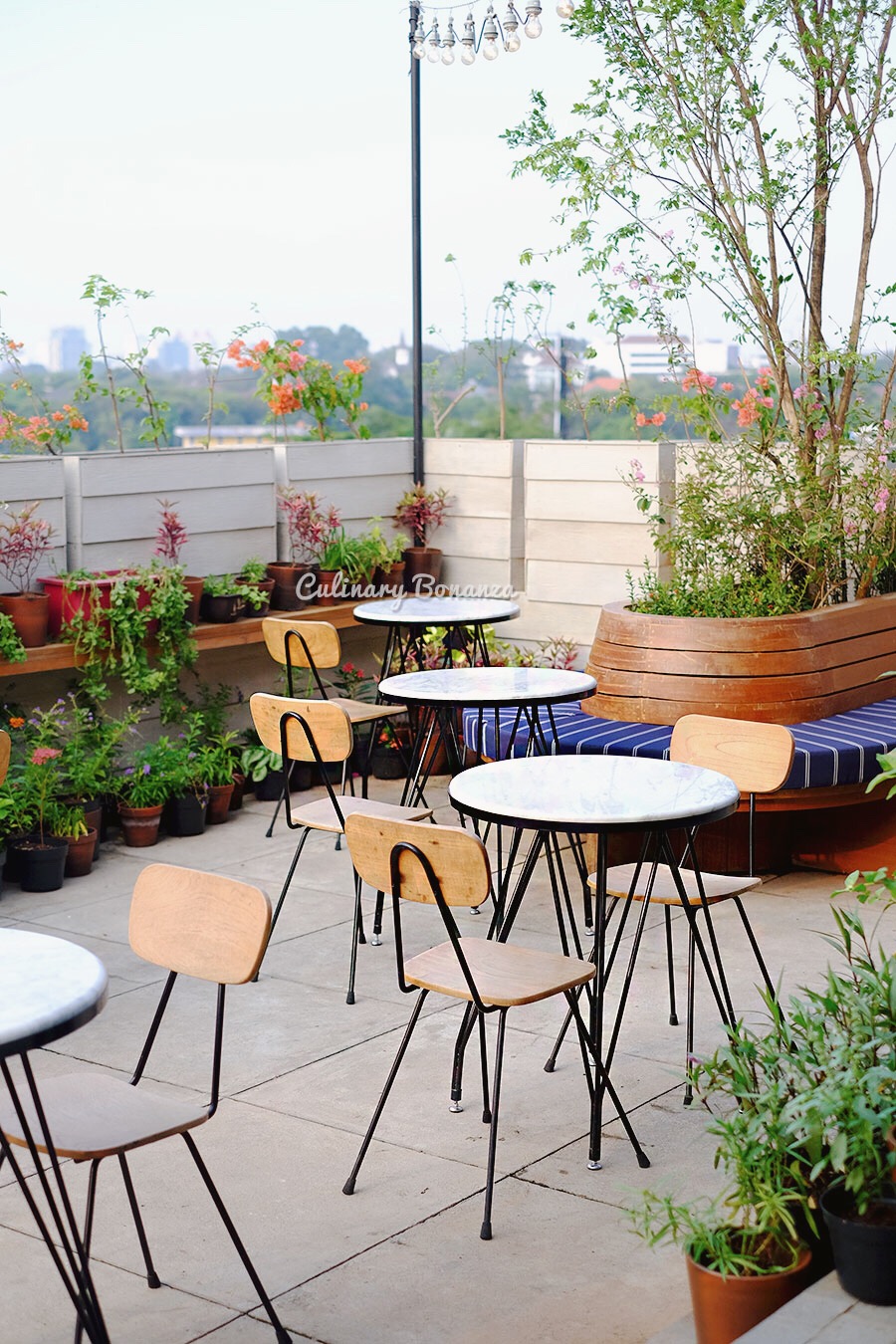 New Hipster Hangout: Hause Rooftop Kitchen & Bar | Culinary Bonanza