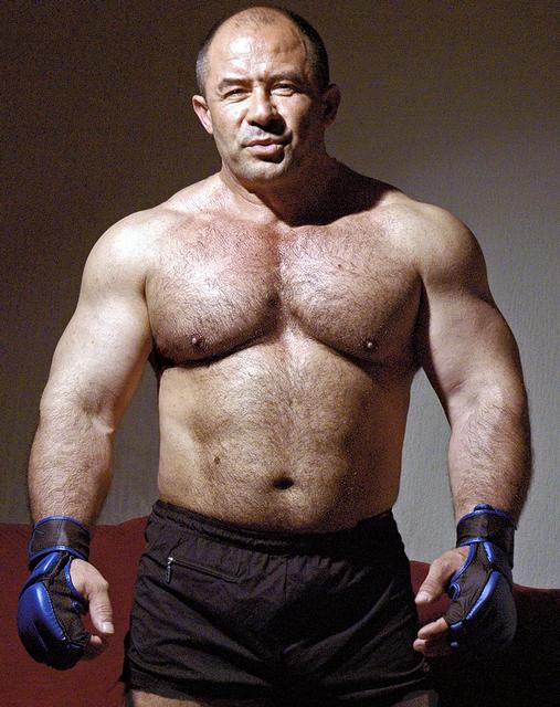 Mature & Bearmen Hideaway: Bear Chest!