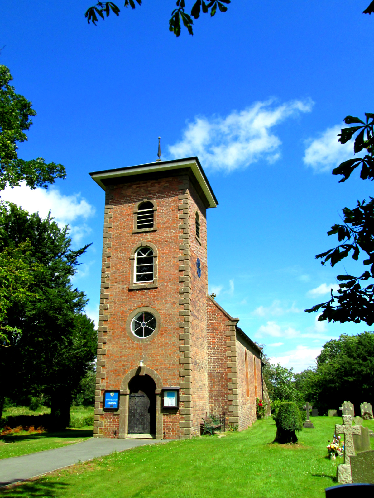Careworn & Weary - but trying!: Walking: Llandrinio & Breidden Hill