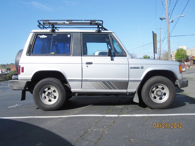 Seattle's Parked Cars: 1988 Dodge Ram Raider