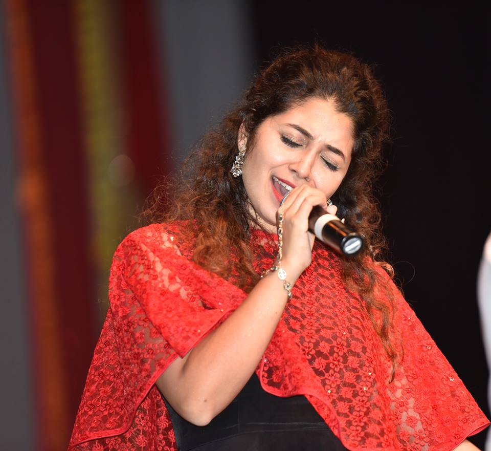 Damini Bhatla Indian Telugu Play Back Singer download Wallpapers ...