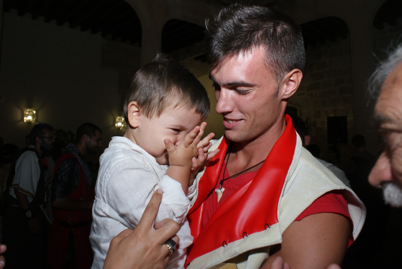 Desafía mi fuego: Enlace entre la Princesa Elaena Targaryen y Lord ...