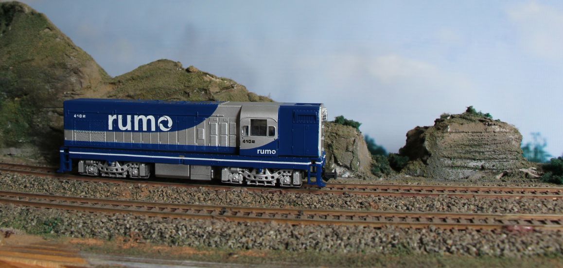 Gílser ferreo trens: Locomotiva G12 Rumo