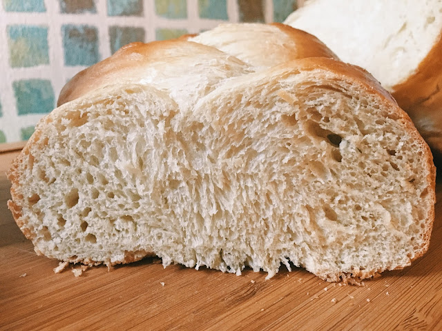 Freshly Baked Sweets: Challah Bread