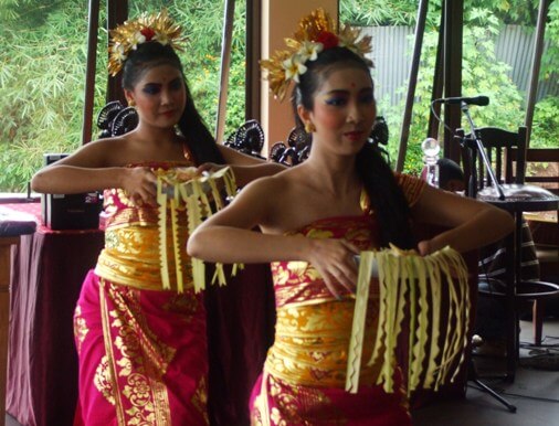Panyembrama Balinese Dance - Tari Panyembrama Bali