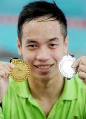 Ikan Bilis Swimming Club (1971) KL: The Star : Sarawakian Daniel makes ...