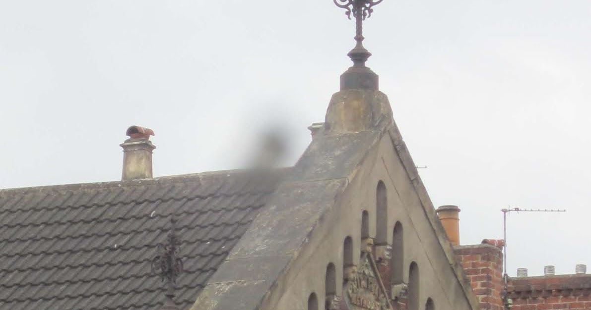 Walking The Peak: A Walk To Conisbrough