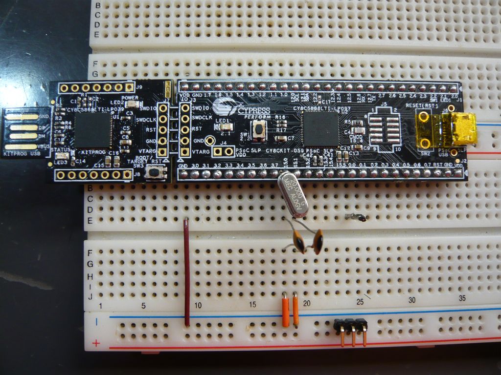 音源とオーディオの電子工作（予定）: PSoC 5LP Prototyping Kitを外付けクリスタルで動作させる