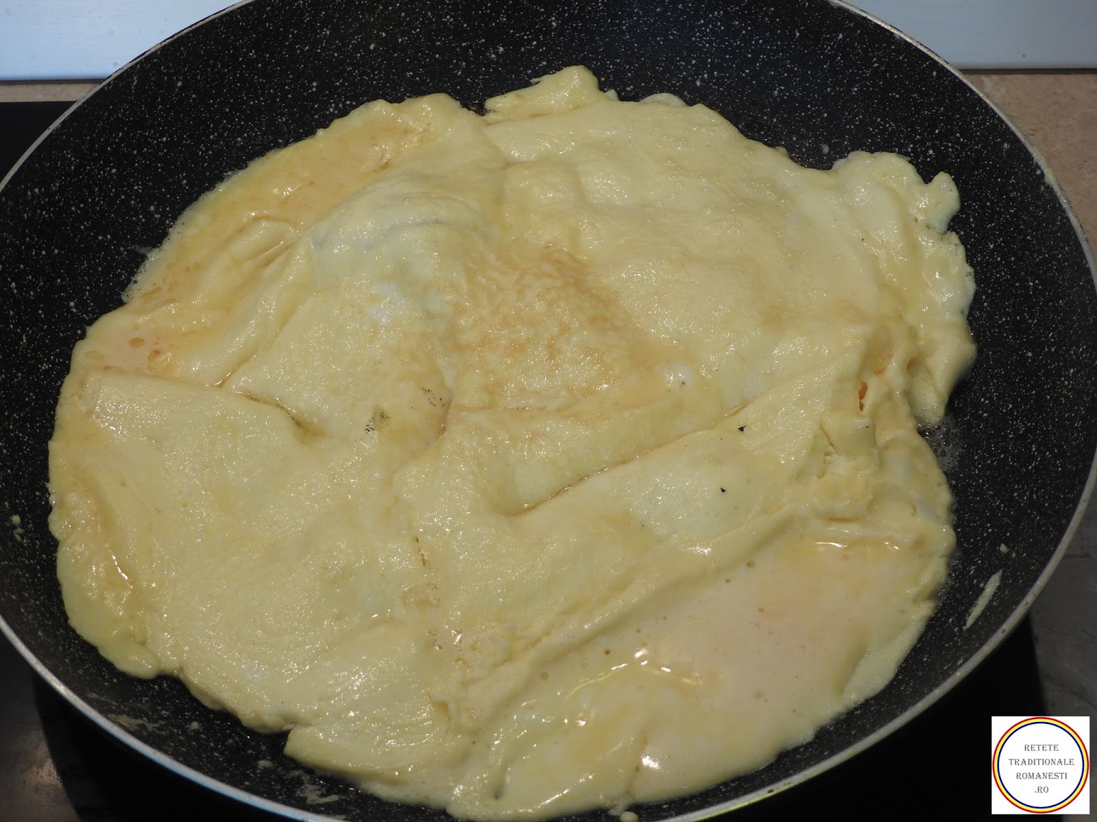 Omleta pufoasa reteta | Retetetraditionaleromanesti.ro