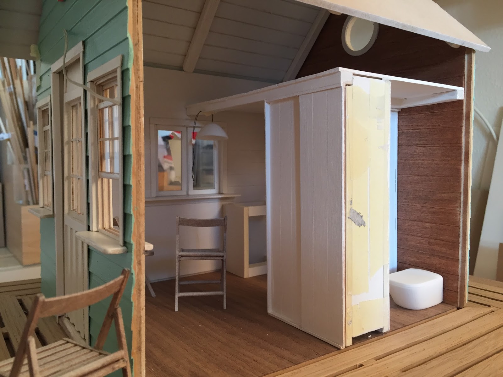 1:12 scale modern model houses: Beach Hut Kit