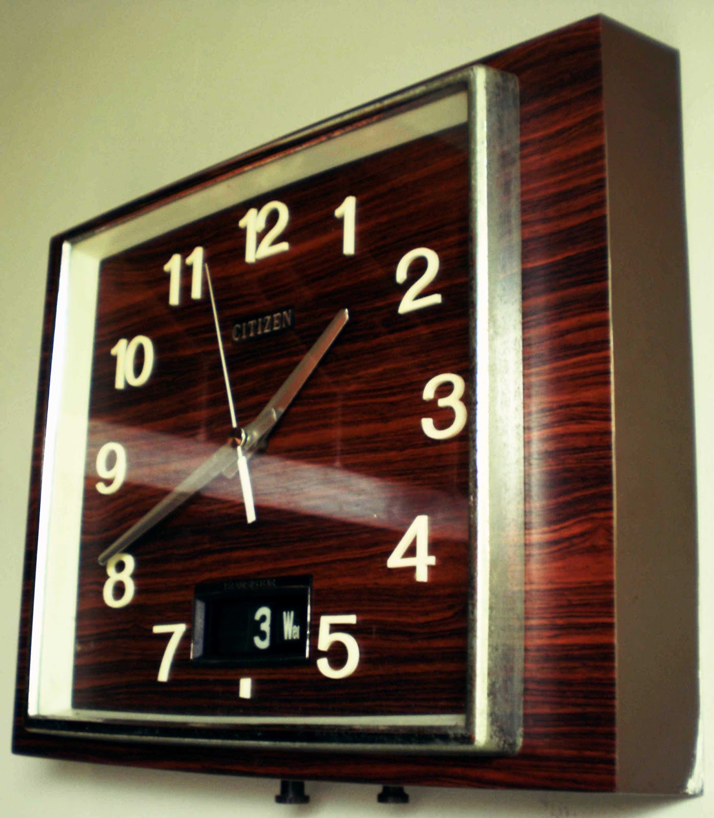 Barang Seni, Kuno dan Antik: Jam dinding kuno