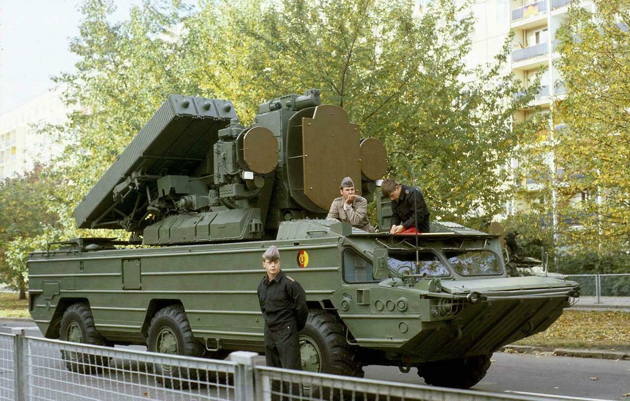 Bunte Schachteln - Box Art & Great Models: "OSA-AK" 9K33M2