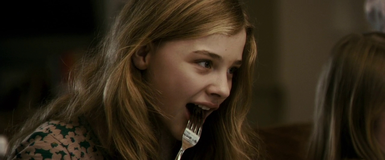 Celebs Eating Chloë Grace Moretz