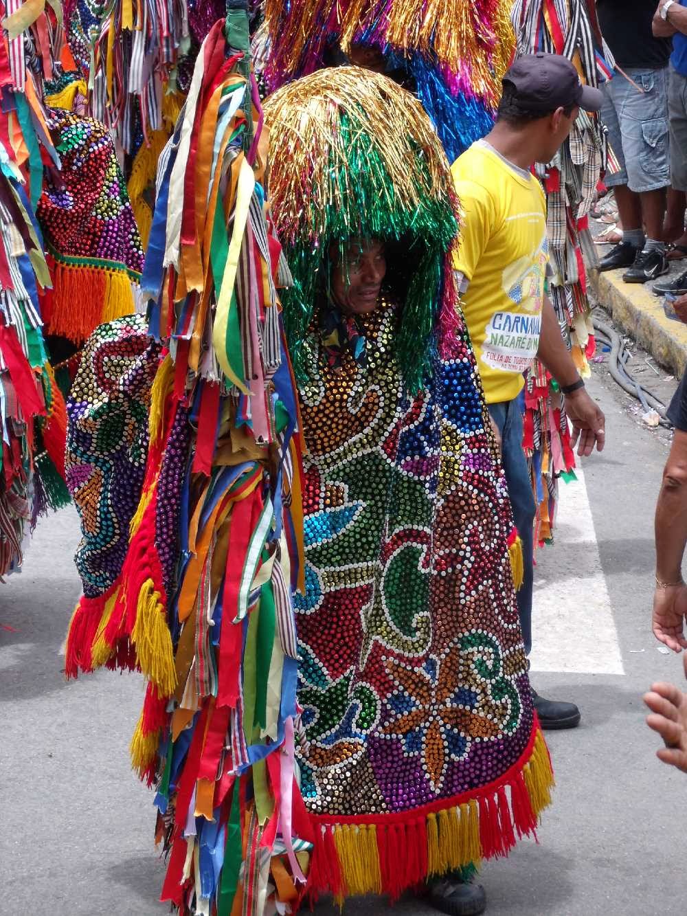 giragiraffa: "O COLORIDO DO MARACATU RURAL"