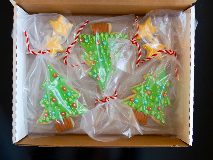 How to Ship Decorated Cookies - Tried and True Tips for Mailing Cookies ...