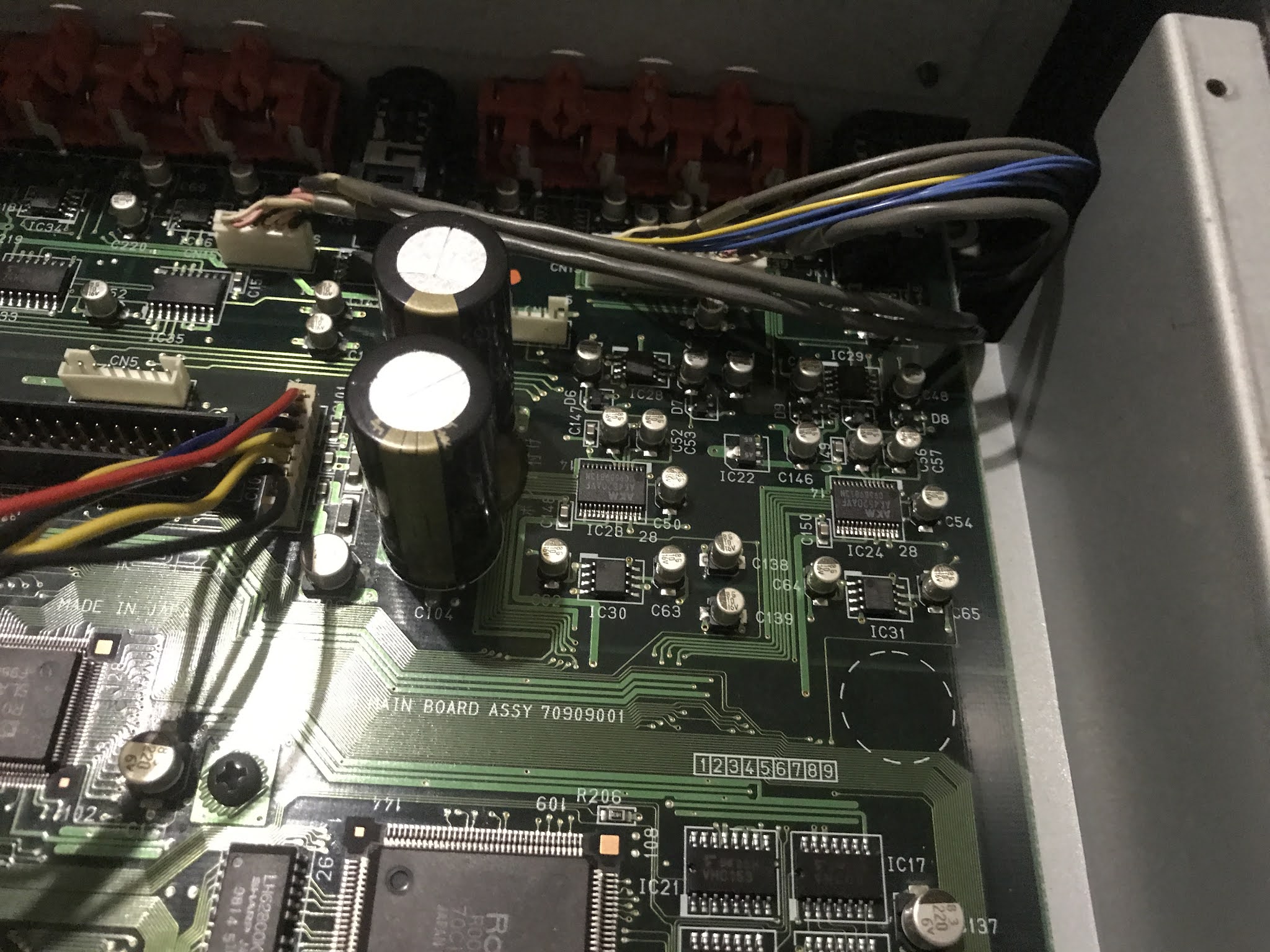 Infrequent Sound [sex.tex] technology: Roland SP-808 Groove Sampler ...