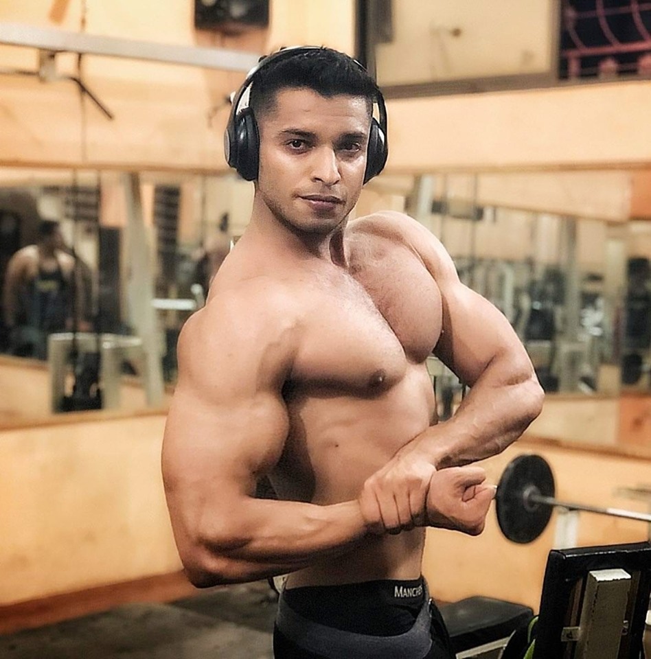 world bodybuilders pictures: faisalabadi bodybuilder mehboob alam with ...