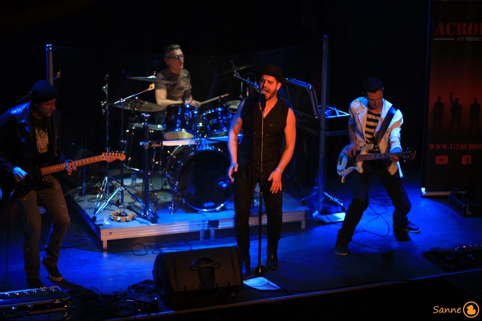 ACROBAT - DE NEDERLANDSE U2 TRIBUTE