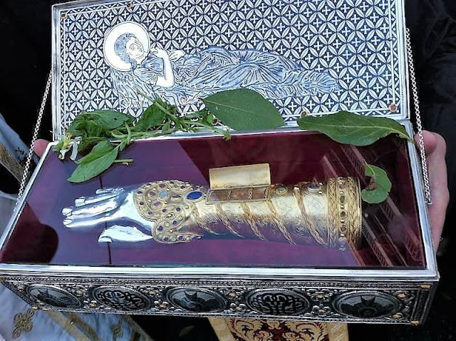 ORTHODOX CHRISTIANITY THEN AND NOW: The Relic of the Right Hand of ...